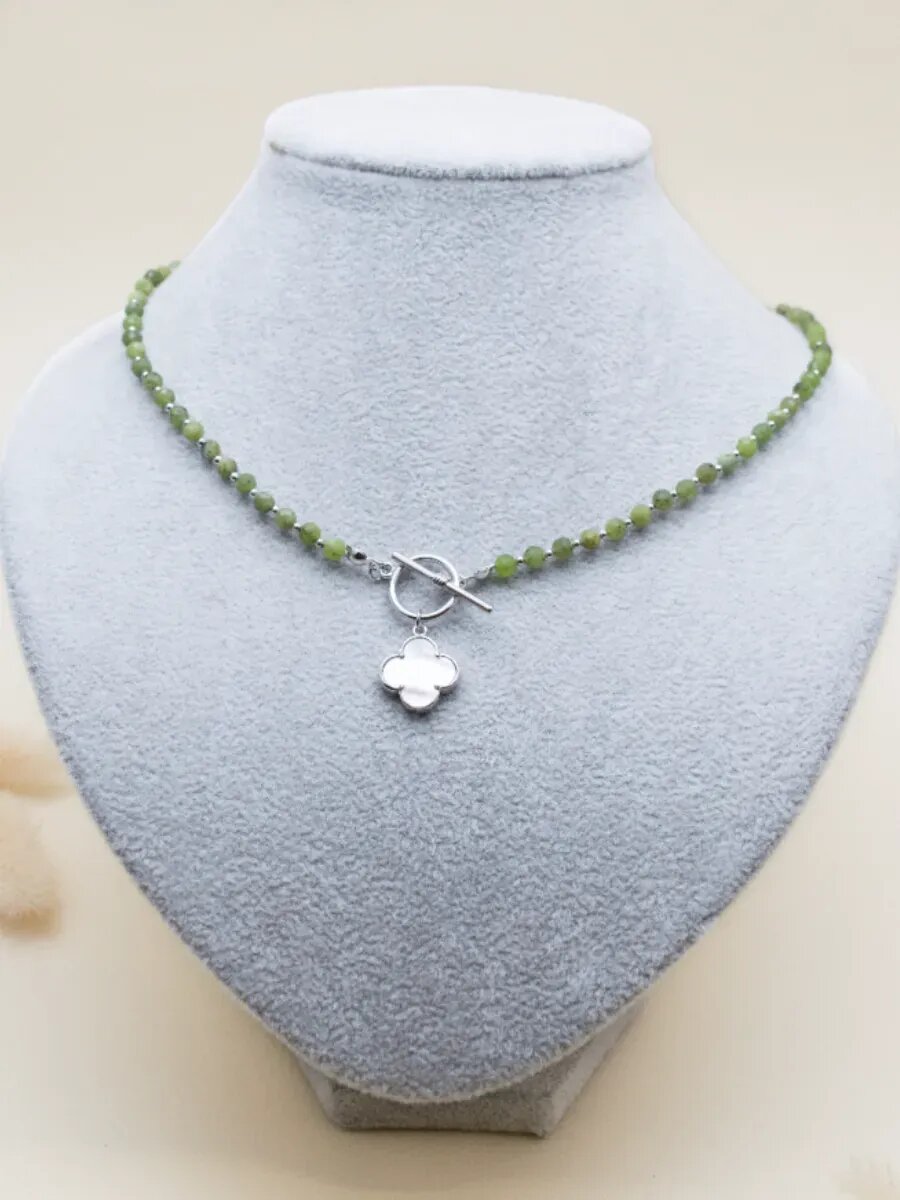 Колье, перламутр, нефрит