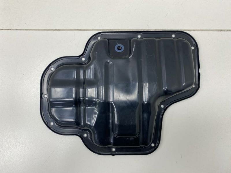 Поддон масляный двигателя Toyota Camry XV70 2017 кат.номер: 1210225010