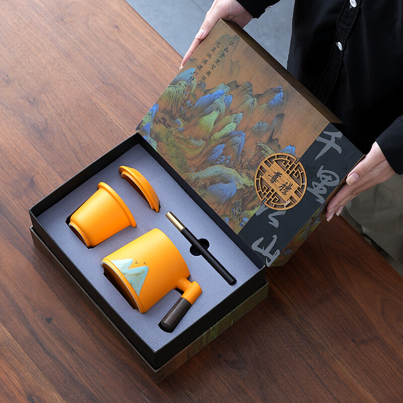 Набор для бизнеса компании: подарок, блокнот "Тысяча миль рек и гор", офисная керамическая чашка для чая, сувенир для клиентов