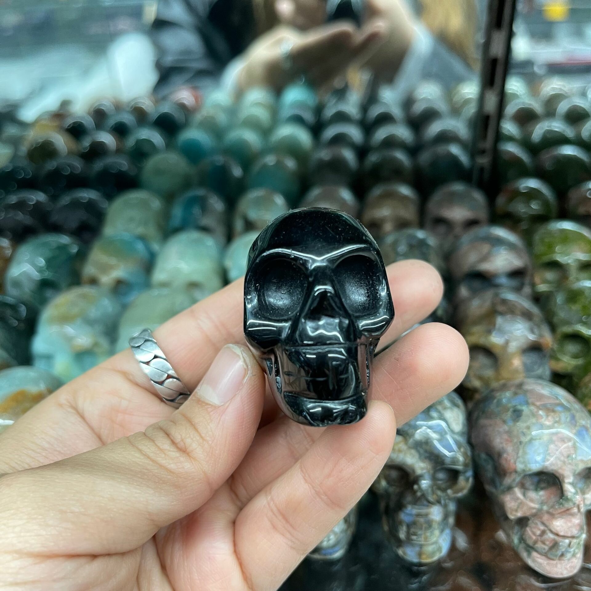 2inch Нефритовый Резной Череп Натуральный Необработанный Камень Полированный Призрачный Голова Хэллоуинское Украшение Кристальный Череп Орнамент