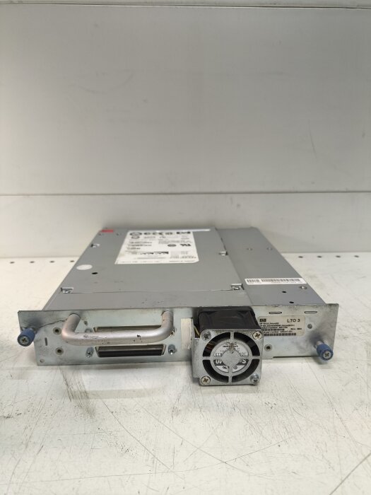 Ленточный накопитель HP BRSLA-0605-DC P/N 435247-001 AH173A Ultrium 920 LTO-3
