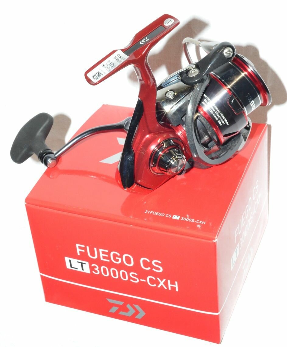 Катушка Daiwa FUEGO CS LT 3000S-CXH, безынерционная, 6 подшипников, передний фрикцион