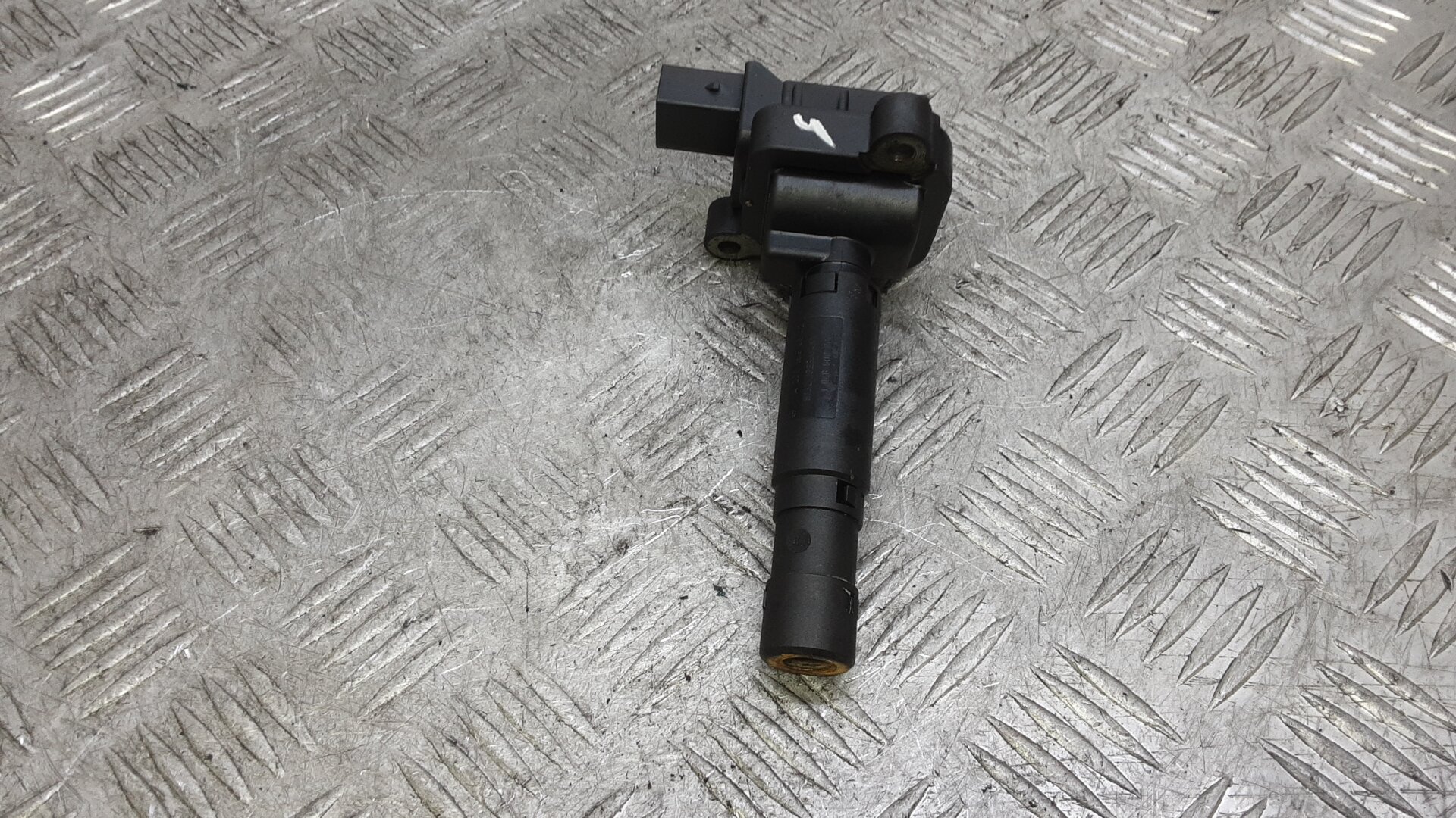 Катушка зажигания бензиновая MERCEDES BENZ C-CLASS W203, Номер A0001502580