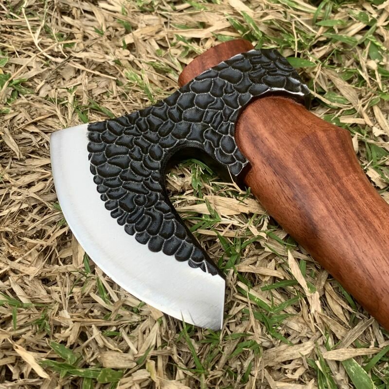 Топор туристический