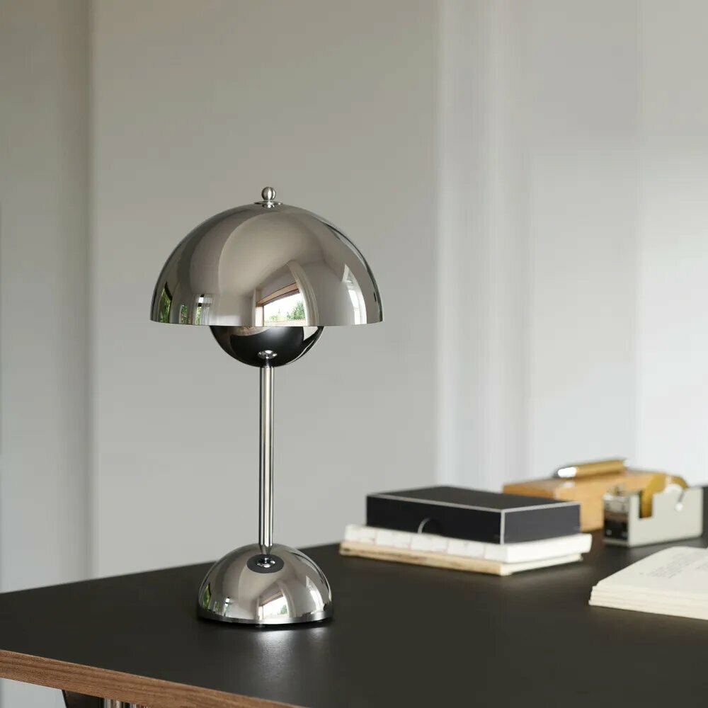 Настольная лампа K&T Flowerpot Analog, LED, USB, металл/пластик, теплый белый свет
