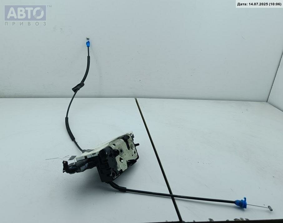 Замок двери передней правой Citroen C4 Picasso