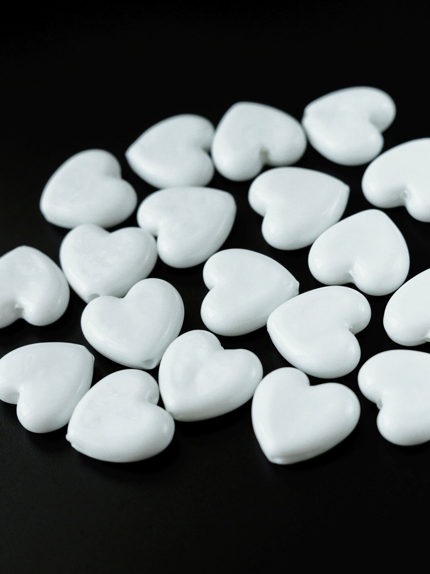 Бусины сердце Лэмпворк стекло 2 шт, белый, 19.5x20.5x6.5 мм