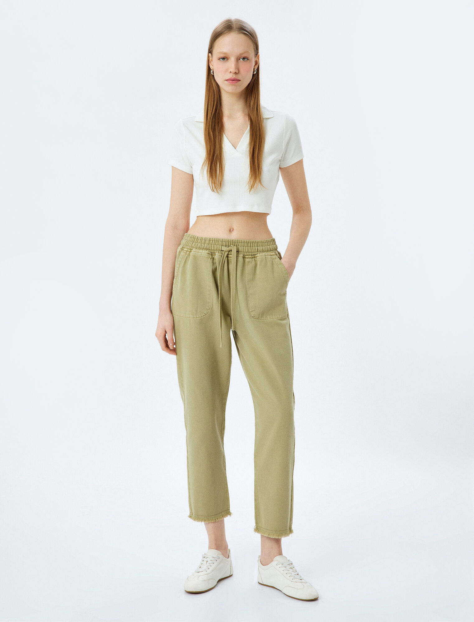 Брюки чинос