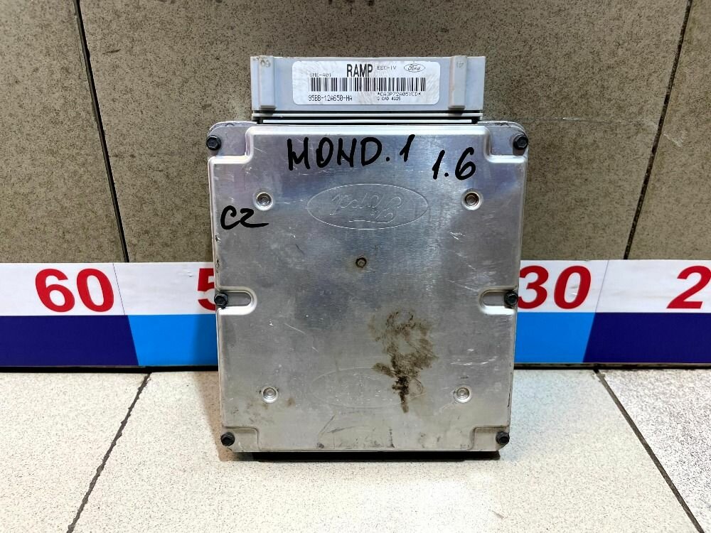 Блок управления двигателем Ford Mondeo I 95BB12A650HA