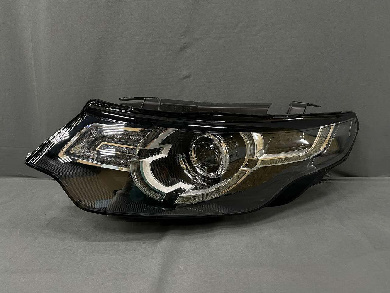 Фара левая Discovery Sport