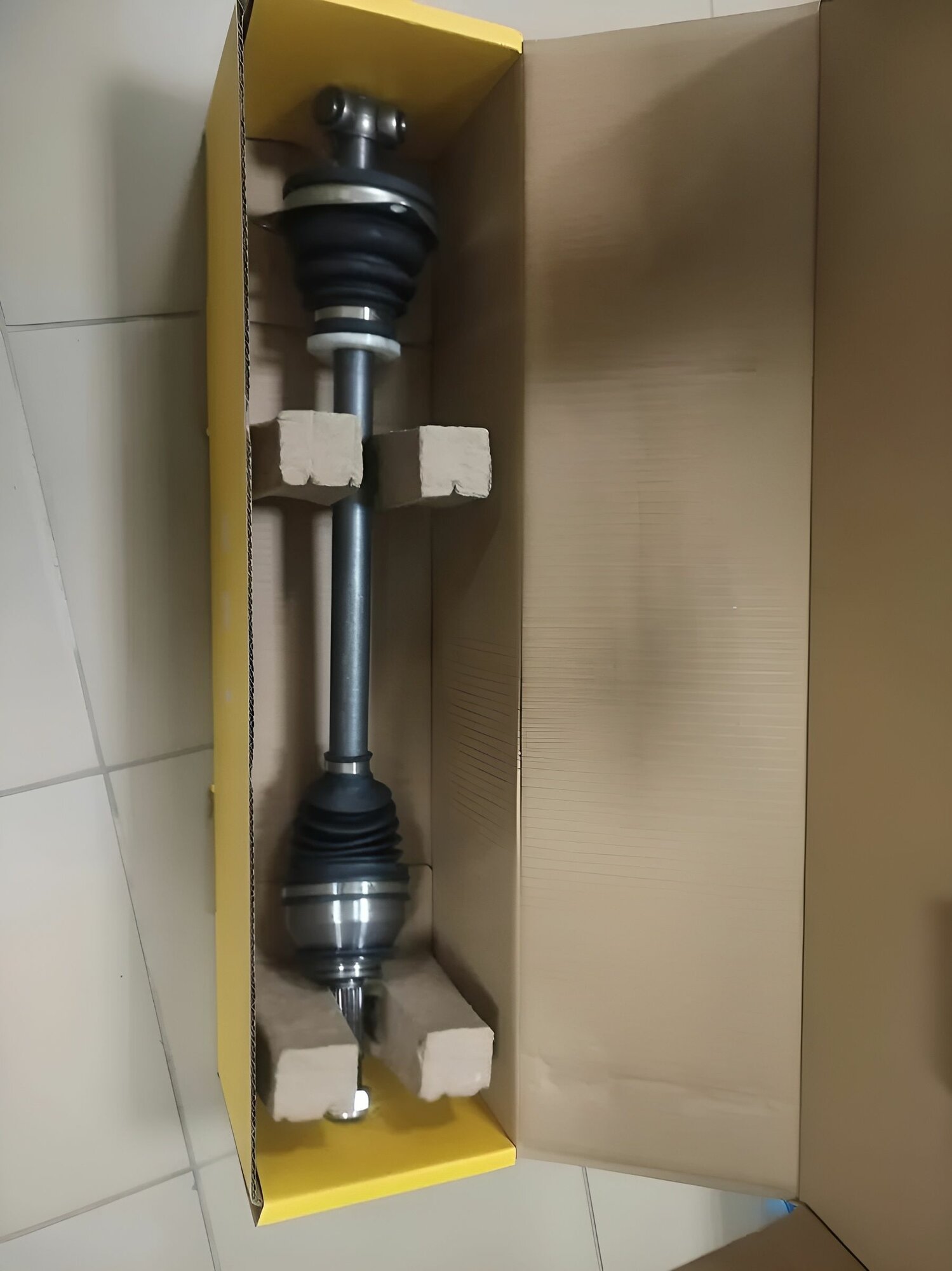 Привод левый для Рено Логан, Сандеро до 2014 гв 21 шлиц 8кл SUFIX