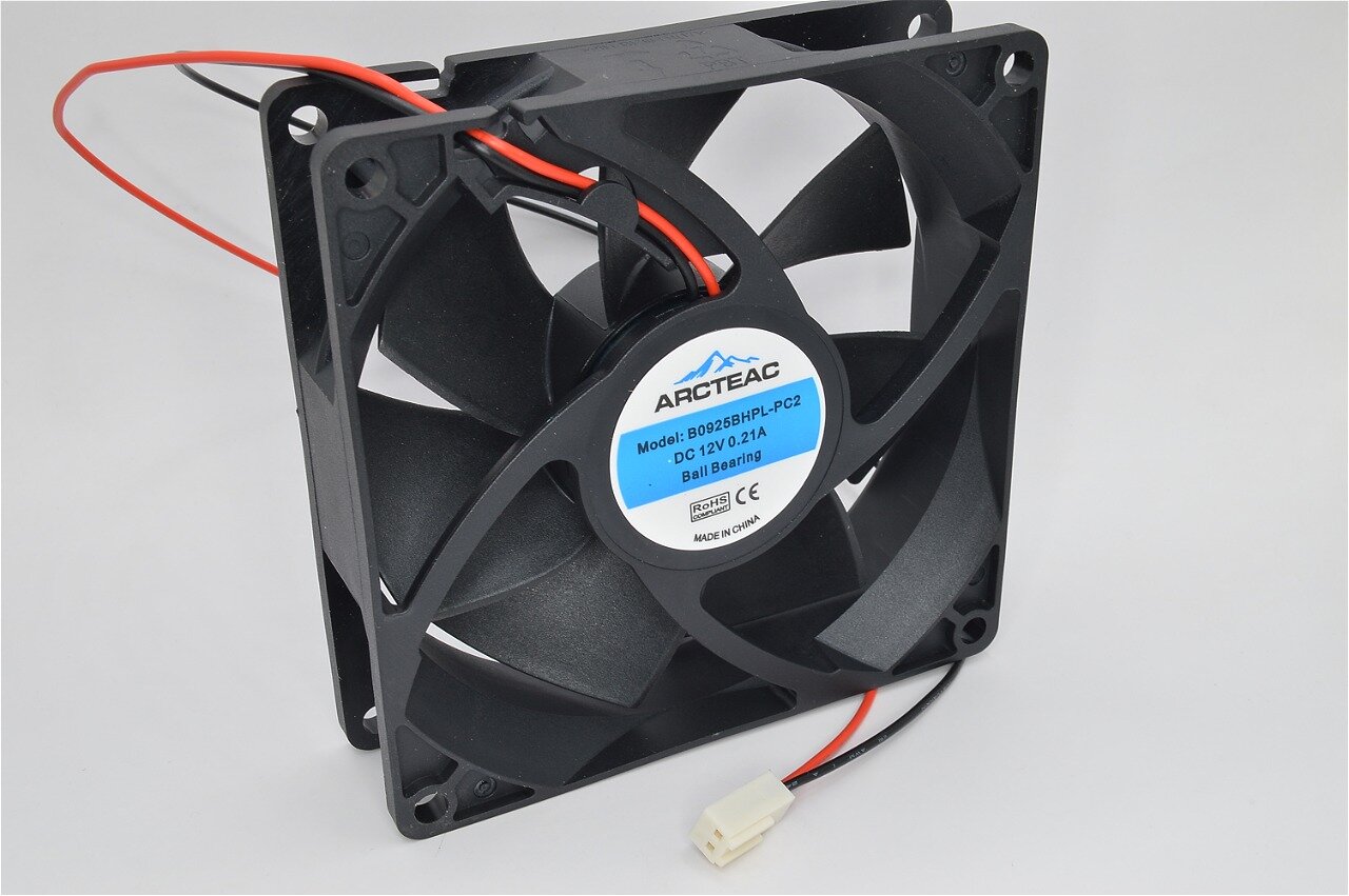 Вентилятор осевой ARCTEAC B0925BHPL-PC2 92х92х25мм 12В DC 0.21А 88куб. м/ч подшипник качения 3000об/мин Разъем 2PIN