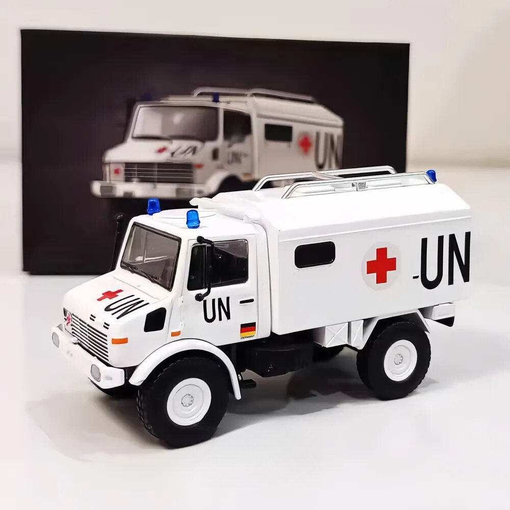 Машинка MASDI 1:64 AUDI A8L Horch