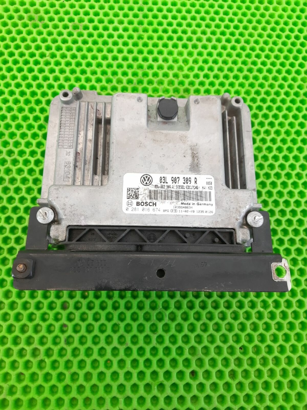 Блок управления двигателем Volkswagen Tiguan NF 2007-2011г