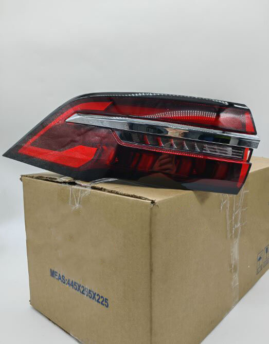 Стоп-сигнал GEELY MONJARO LH (в крыло)