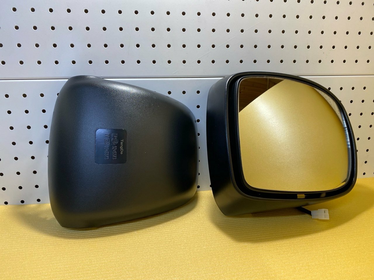 Зеркало малое боковое панорамное доп DAF CF85 XF105 (ДАФ) ручное, с подогревом