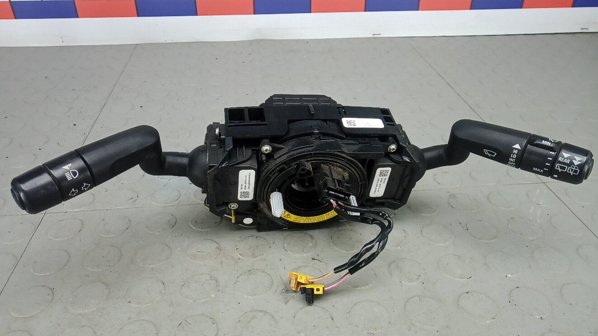 Переключатель поворотов и дворников (стрекоза) LAND ROVER FREELANDER 2, Номер LR025887, LR017767, LR017768, LR023478