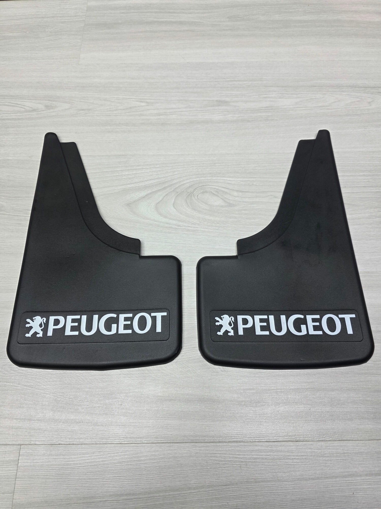 Брызговики передние на Pеugeot 207 (Пежо 207)