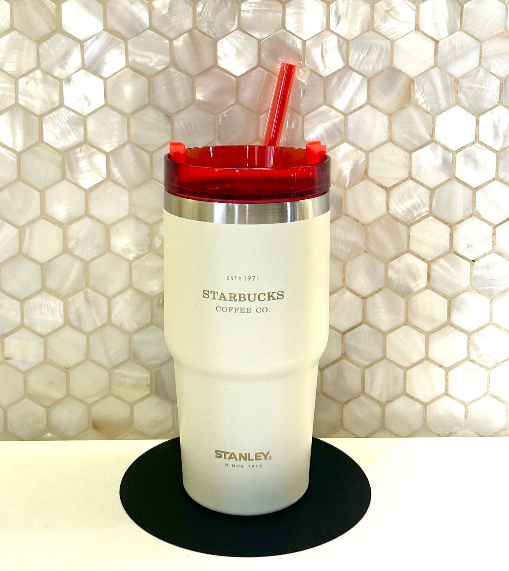 Кружка-термос Старбакс/Стэнли 590мл. "ХИТ сезона" в фирменной упаковке #2017(бежевый) Коллекция "Beige activity"