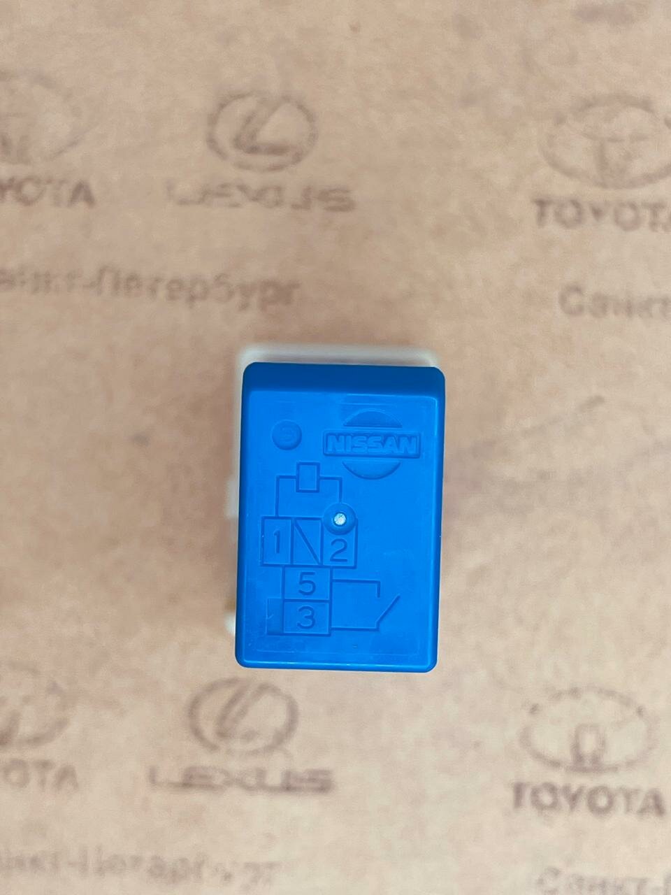 25230-79915 Электрическое реле Nissan