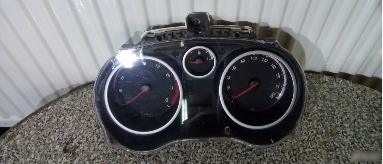 Щиток приборов opel corsa d опель корса д 13264279 13252152