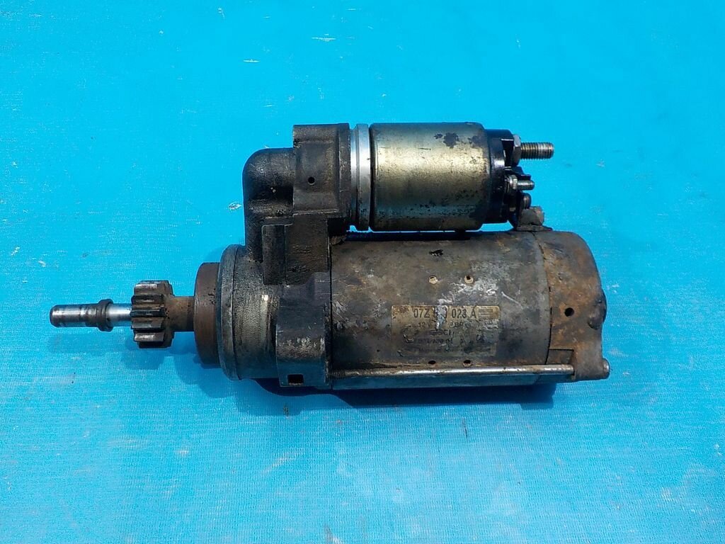 Стартер двигателя VOLKSWAGEN Touareg 1 (7L) 2002-2010 07Z911023B - Б/У
