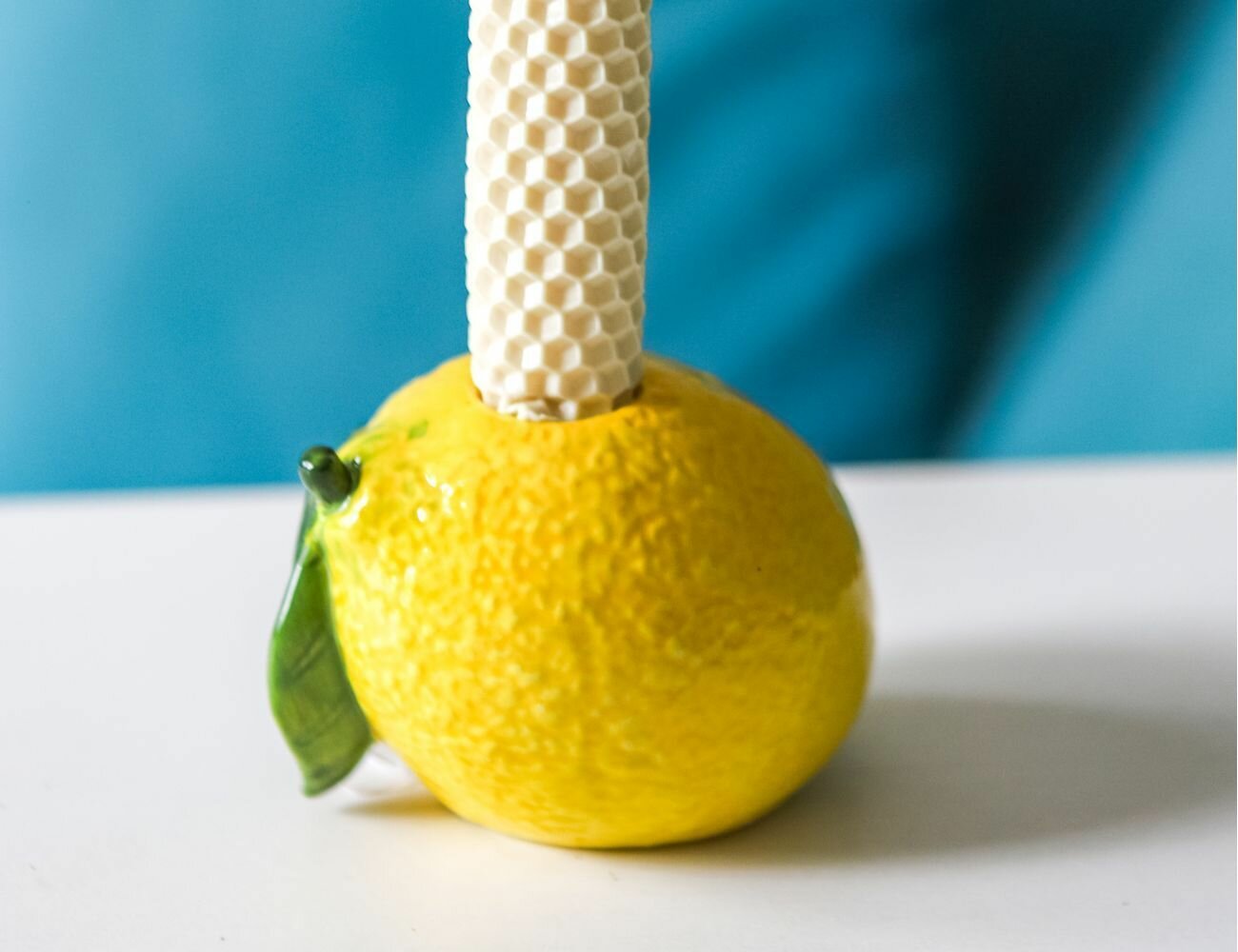 Декоративный подсвечник согревающий лимончик, керамика, 10 см, Goodwill DE30160