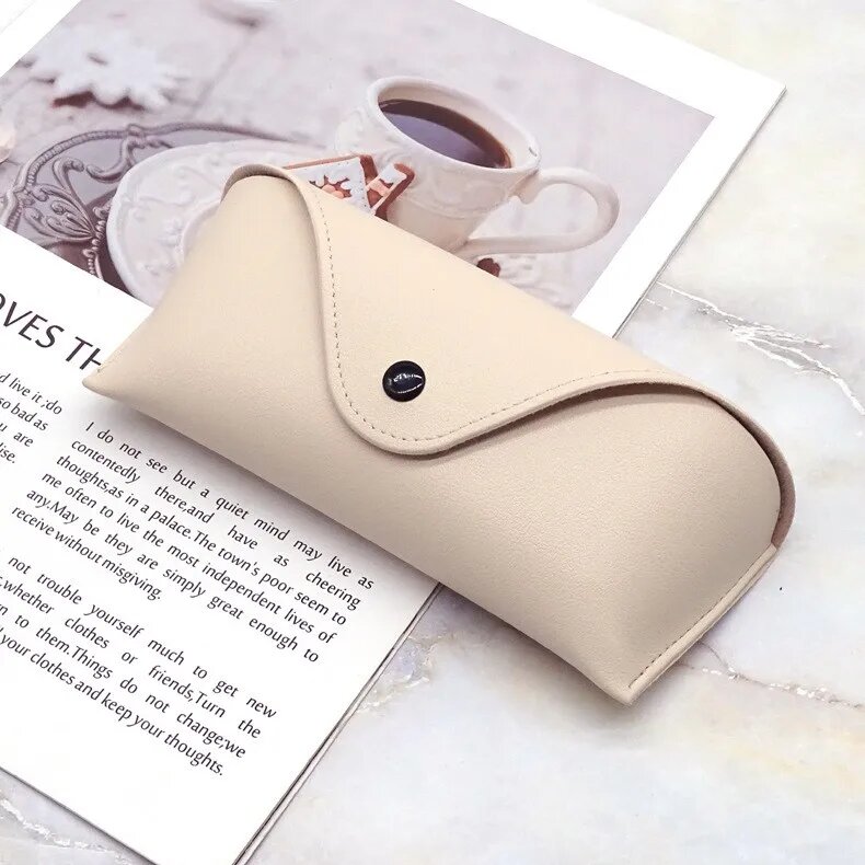 Персонализированный кожаный чехол для очков Бежевый, White Text, Khaki