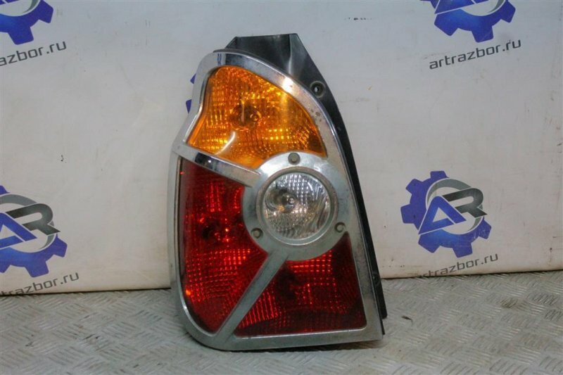 Б/У Фонарь задний левый Hyundai Terracan / Хендай Теракан 2.5 D4BF (турбодизель) 103Л.С. 2001
