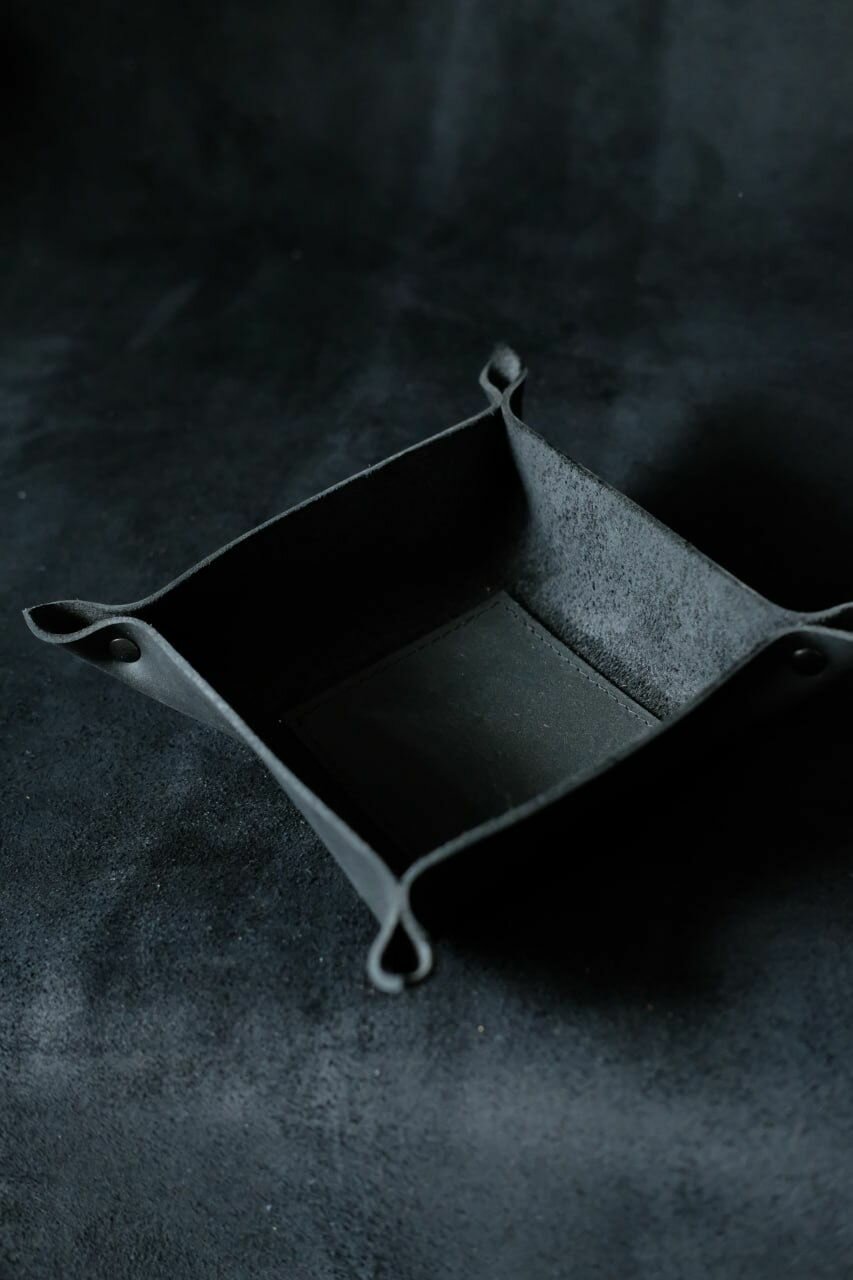 Кожаный органайзер для мелочей из натуральной кожи для мелочи. Dnd дайс трей (dice tray) для бросания кубиков. Цвет черный