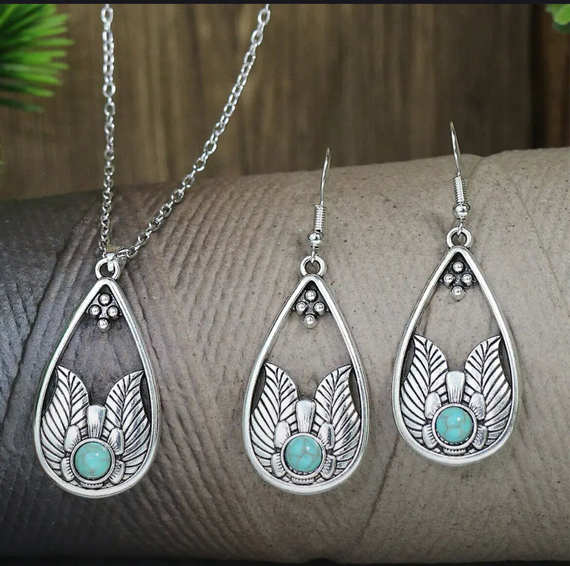 Комплект бижутерии