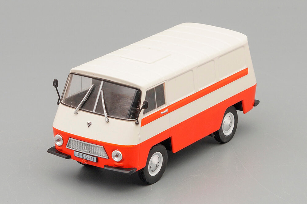 Модель коллекционная DEAGOSTINI Rocar TV41, автолегенды ссср 180, красный с белым