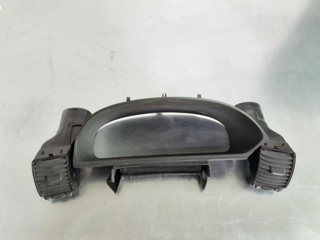 Дефлектор обдува салона Renault Laguna 2 2004