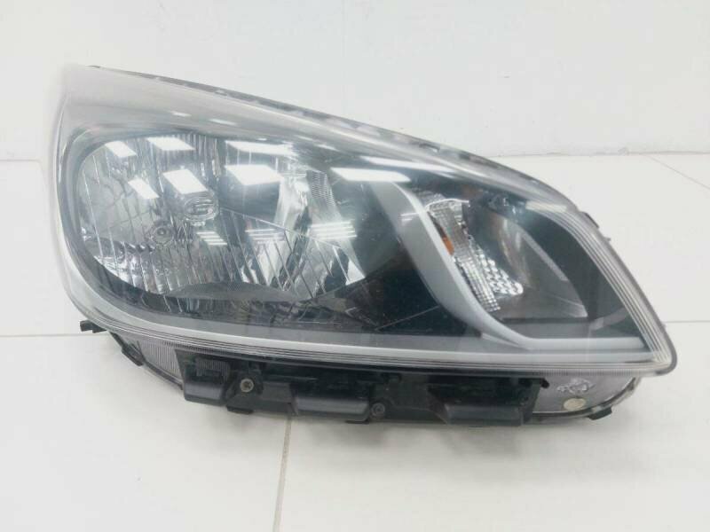 Фара правая Kia Rio 4 FB 2017