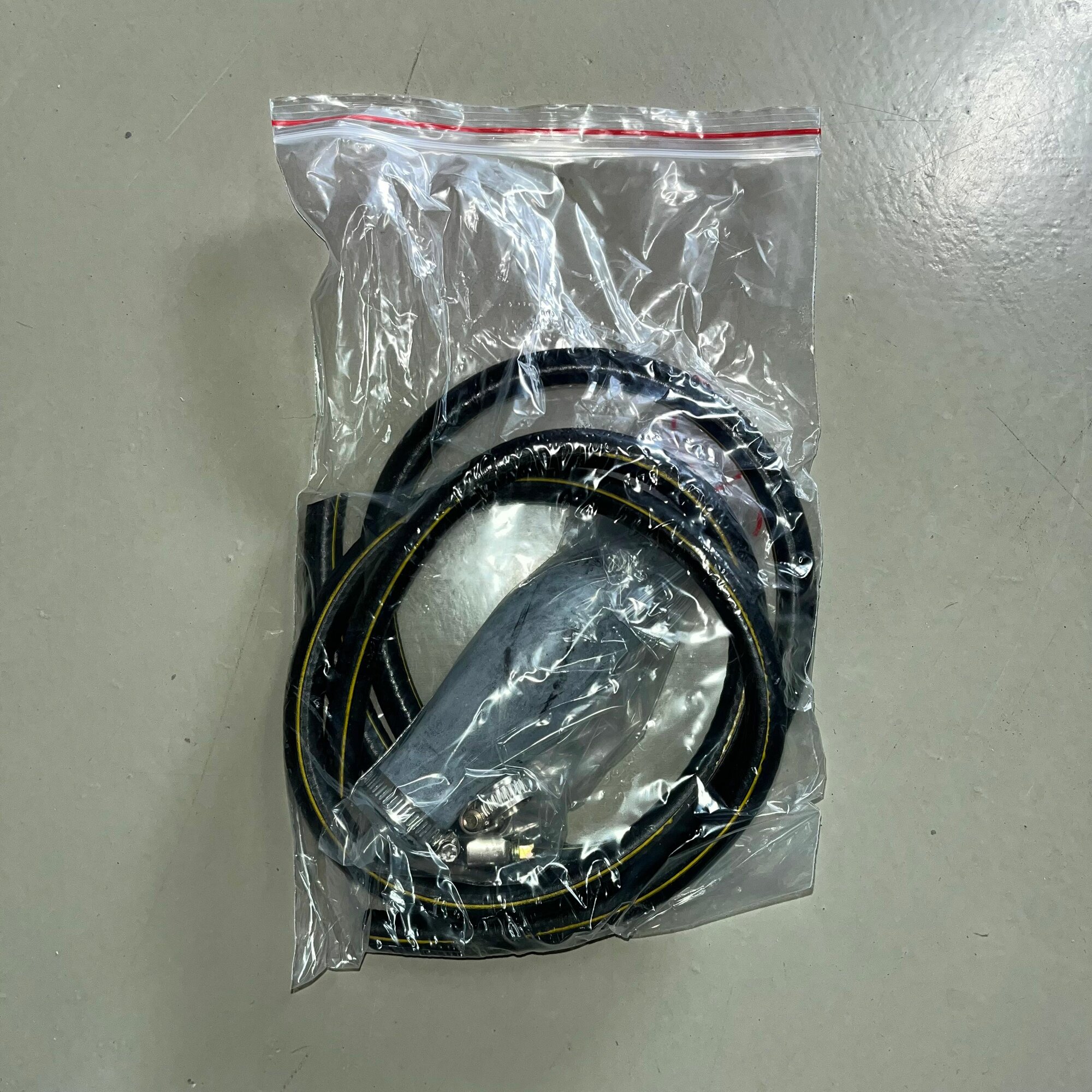 Бензошланг с грушей Вихрь (90 + 70 см)