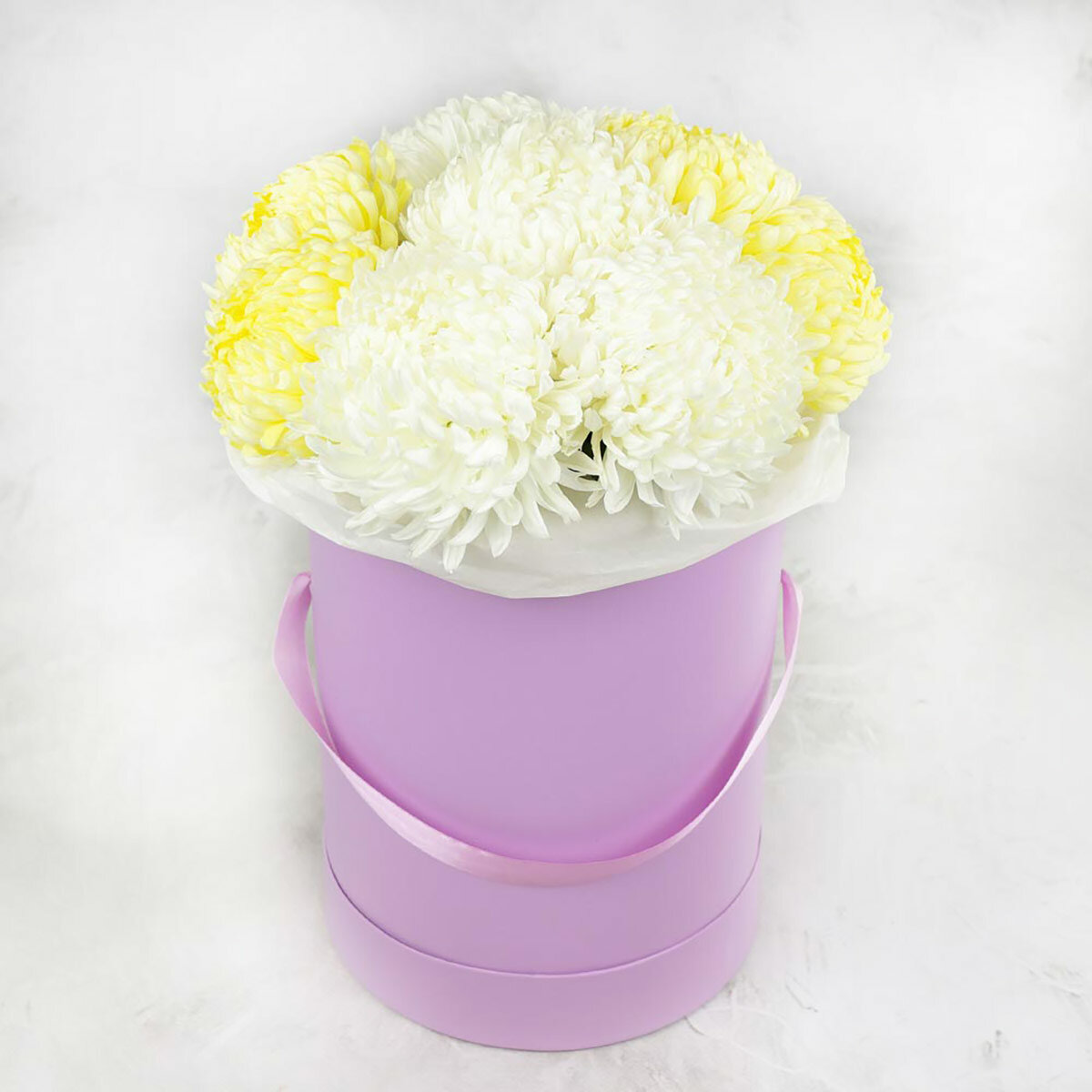 Букет Букет Маркет "Хризантемы в шляпной коробке", монобукет, 9 цветов