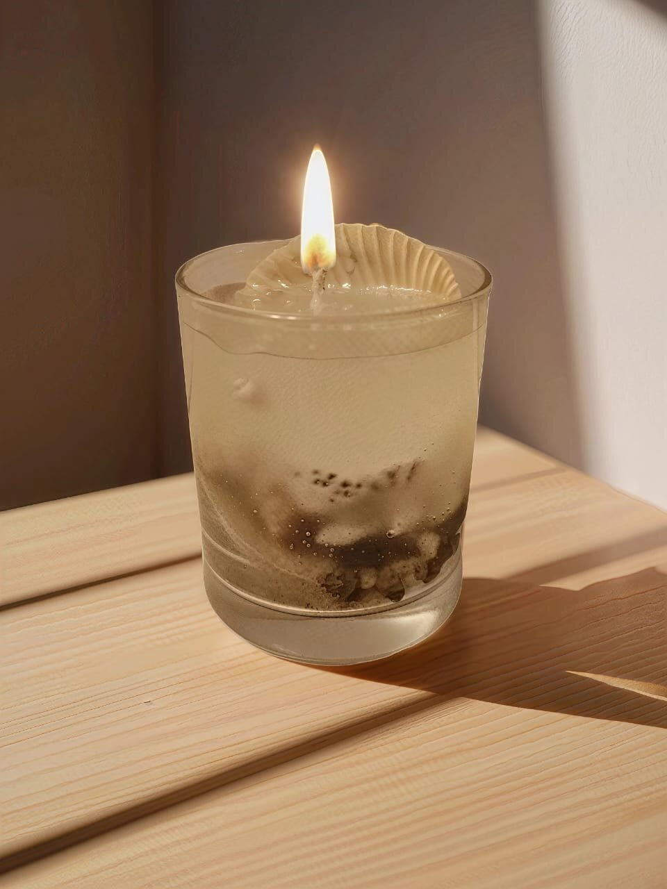 Свеча ароматическая с декором JADEN