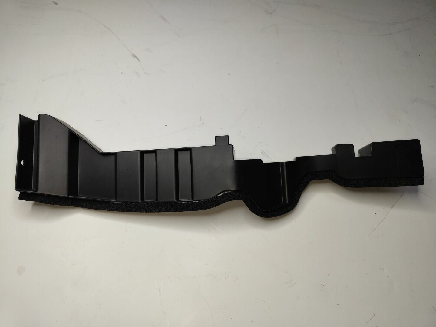 Панель лобового стекла левая Chery Tiggo 7 [2.0 16V CVT внедорожник] 602001001AA