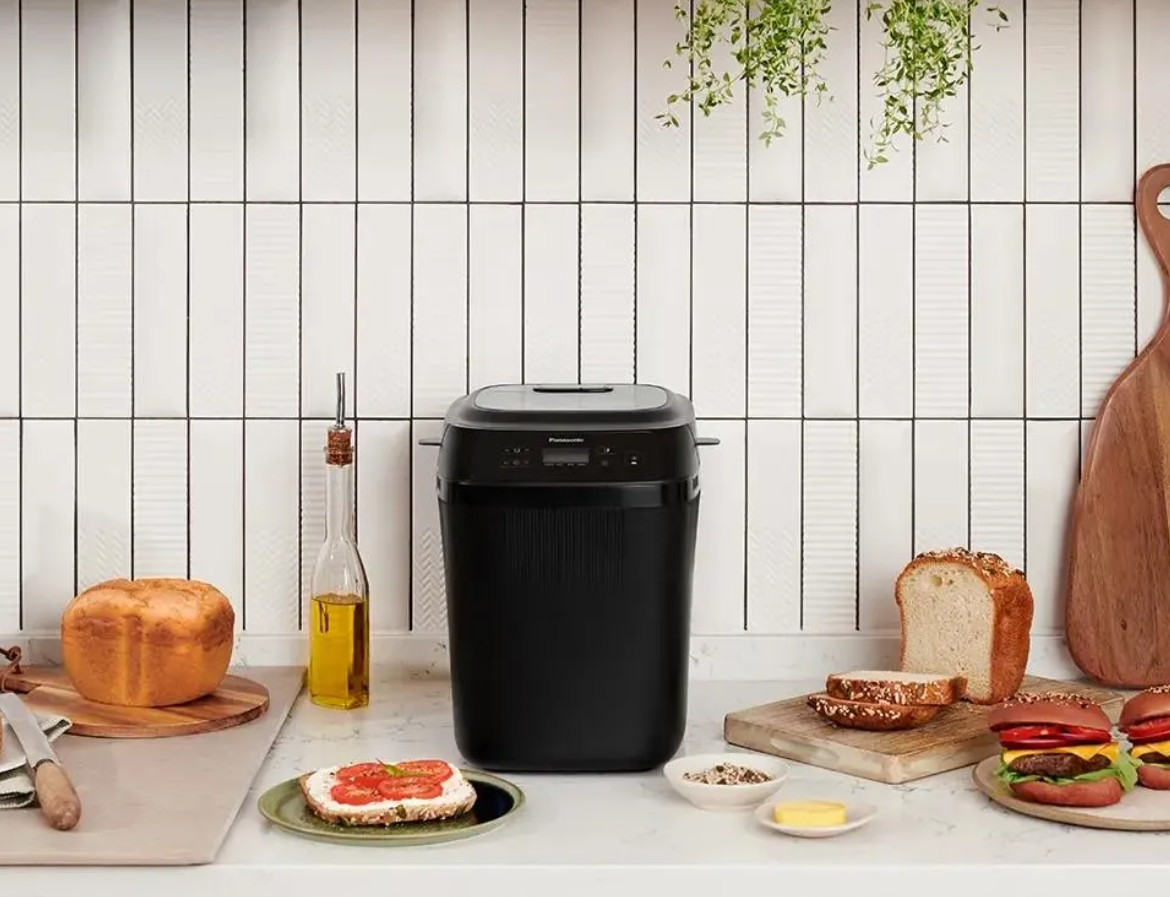 Хлебопечь Panasonic SD-PN100KTS черный, мощность 230 В, ЖК-дисплей