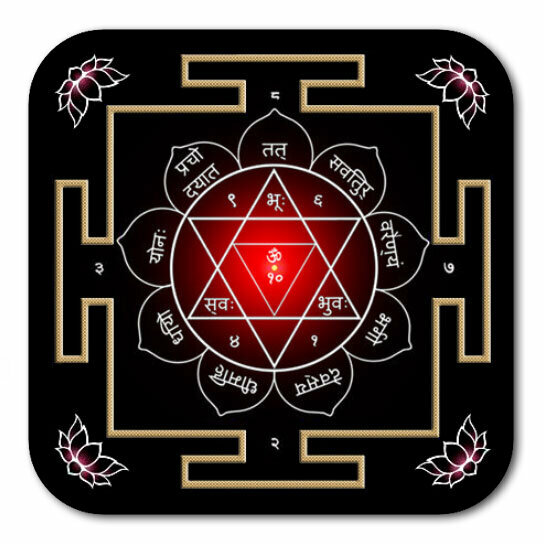 YAN124 гаятри янтра, на черном фоне (металл, цветная печать, размер 5,2*5,2 см.), 1 шт.