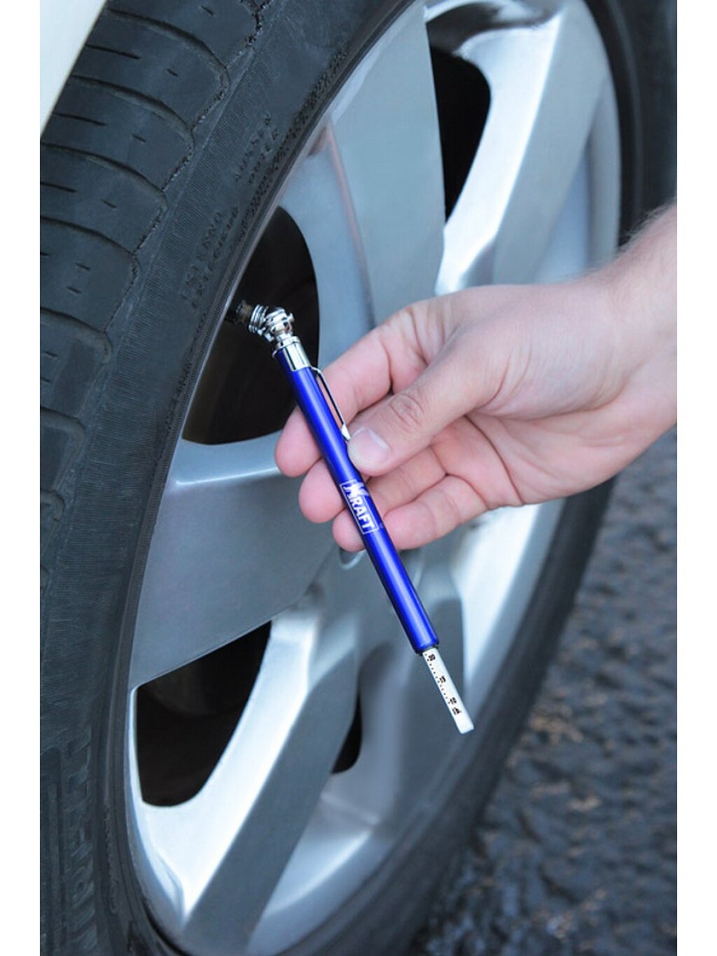 Манометр механический "KRAFT" (3,3 атм, с линейной шкалой)