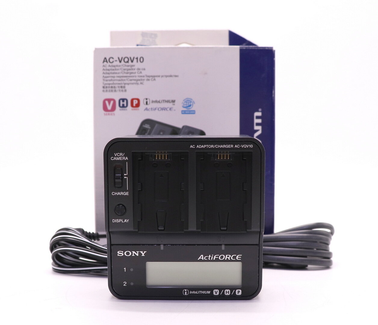 Зарядное устройство Sony AC-VQV10 в упаковке