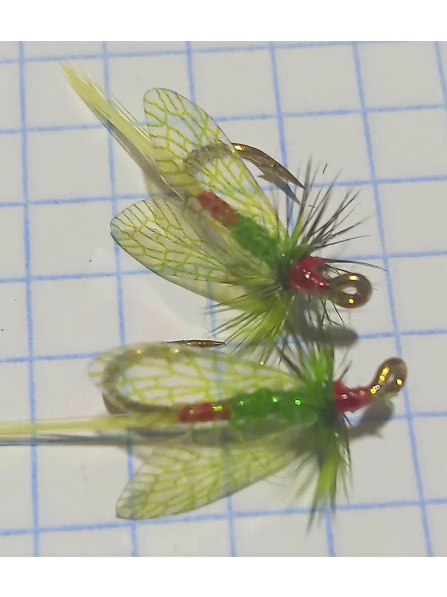 Мушка на хариуса и другую рыбу. На одинарном крючке. Набор 2 штуки.