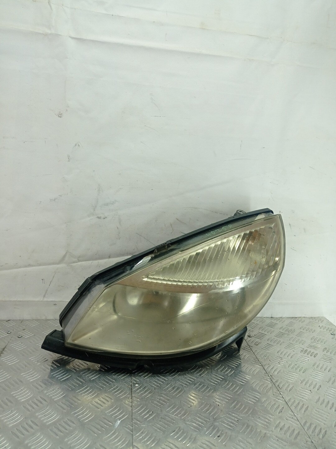 Фара левая Renault Scenic 2 2005