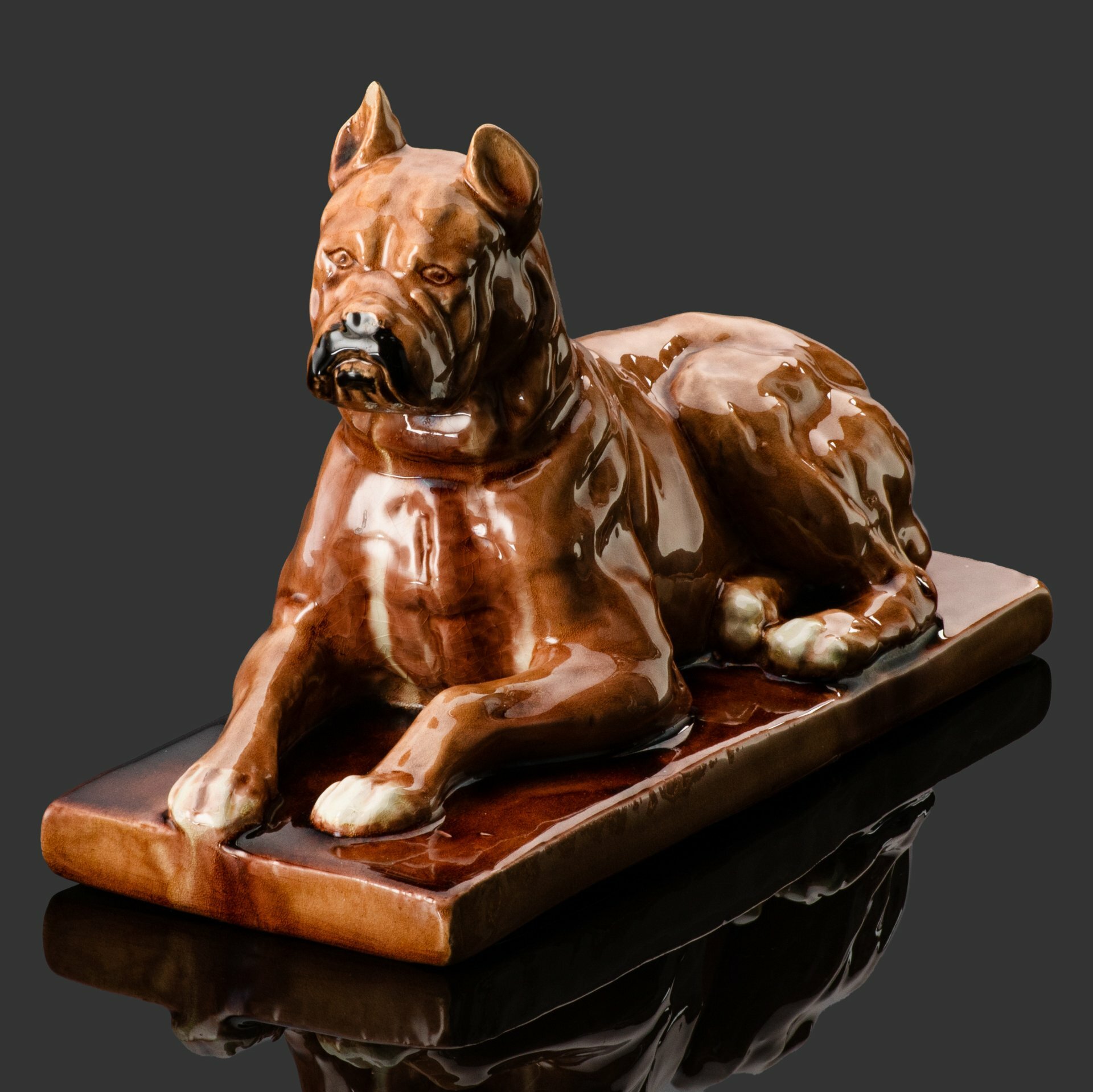 Скульптура "Боксер", керамика, поливы, Гжельский керамический завод, СССР, 1950-1970 гг.