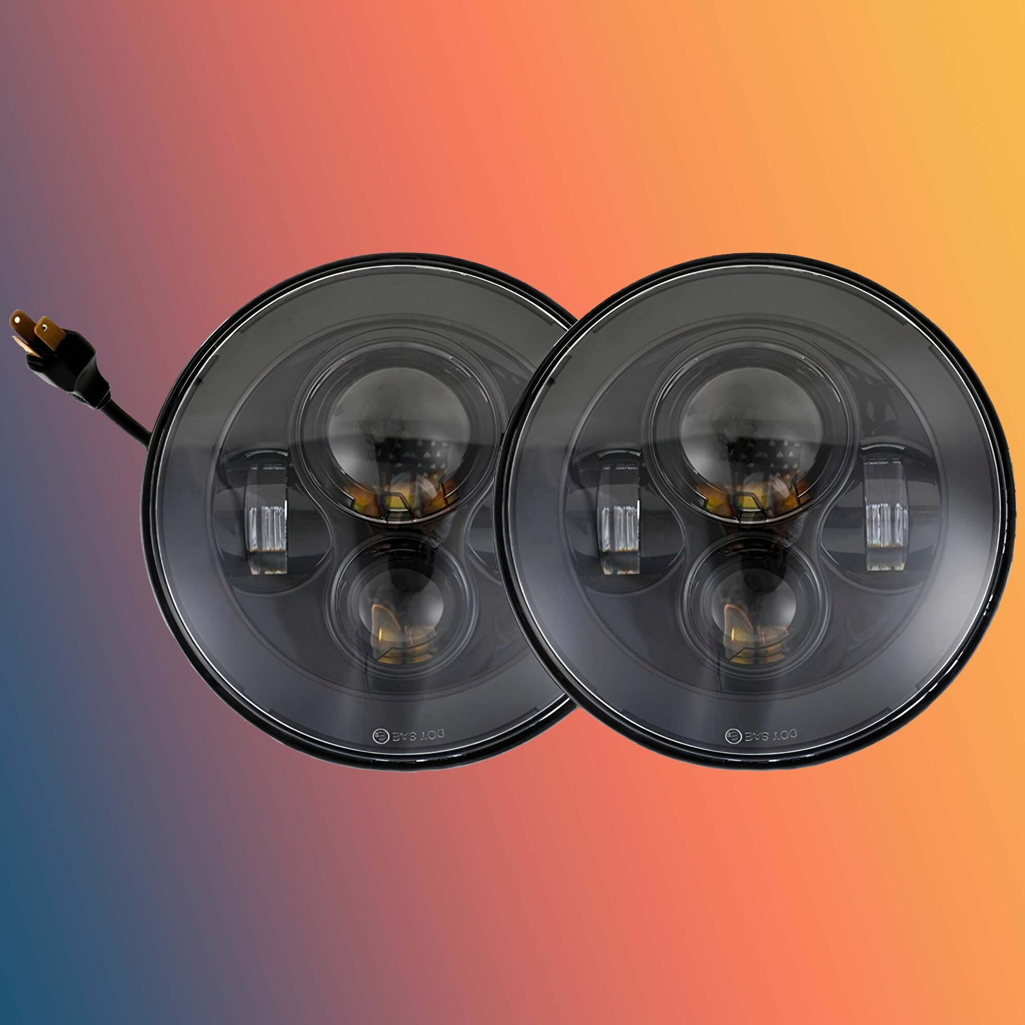 Светодиодная фара Wrangler диаметром 7 дюймов с функцией дневных ходовых огней, имеющая круглую модифицированную лампу с четырьмя шариками.