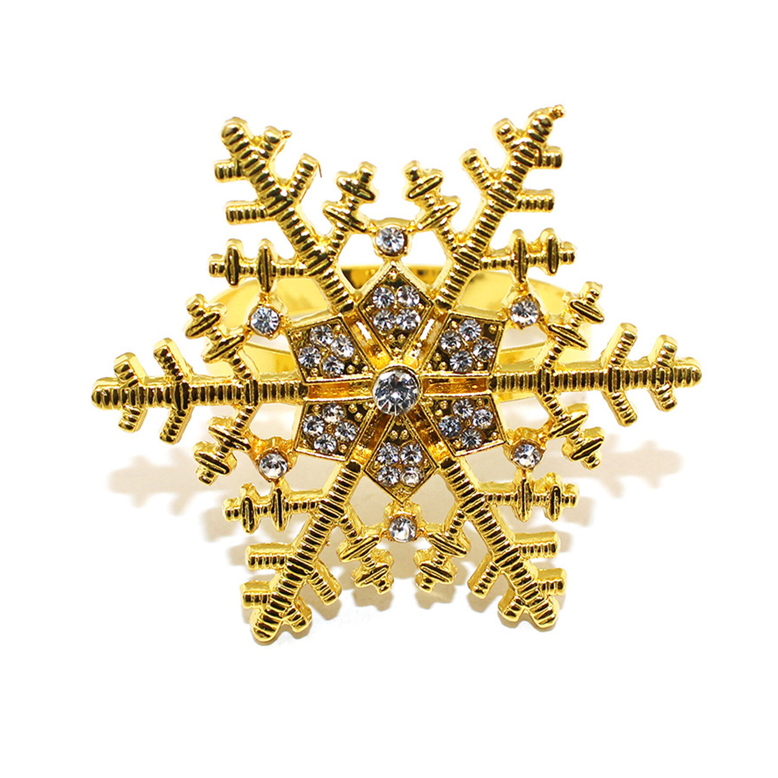 Декоративные кольца для салфеток в форме снежинки, сервировка стола для рождественского ужина в ресторане