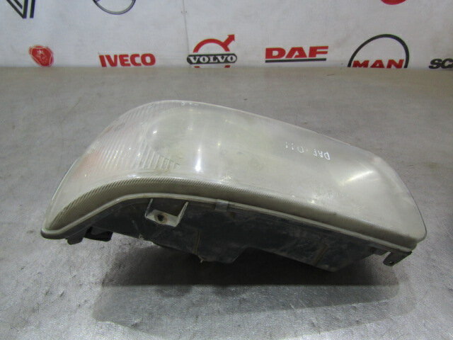 Фара основная правая DAF CF85, есть повреждение