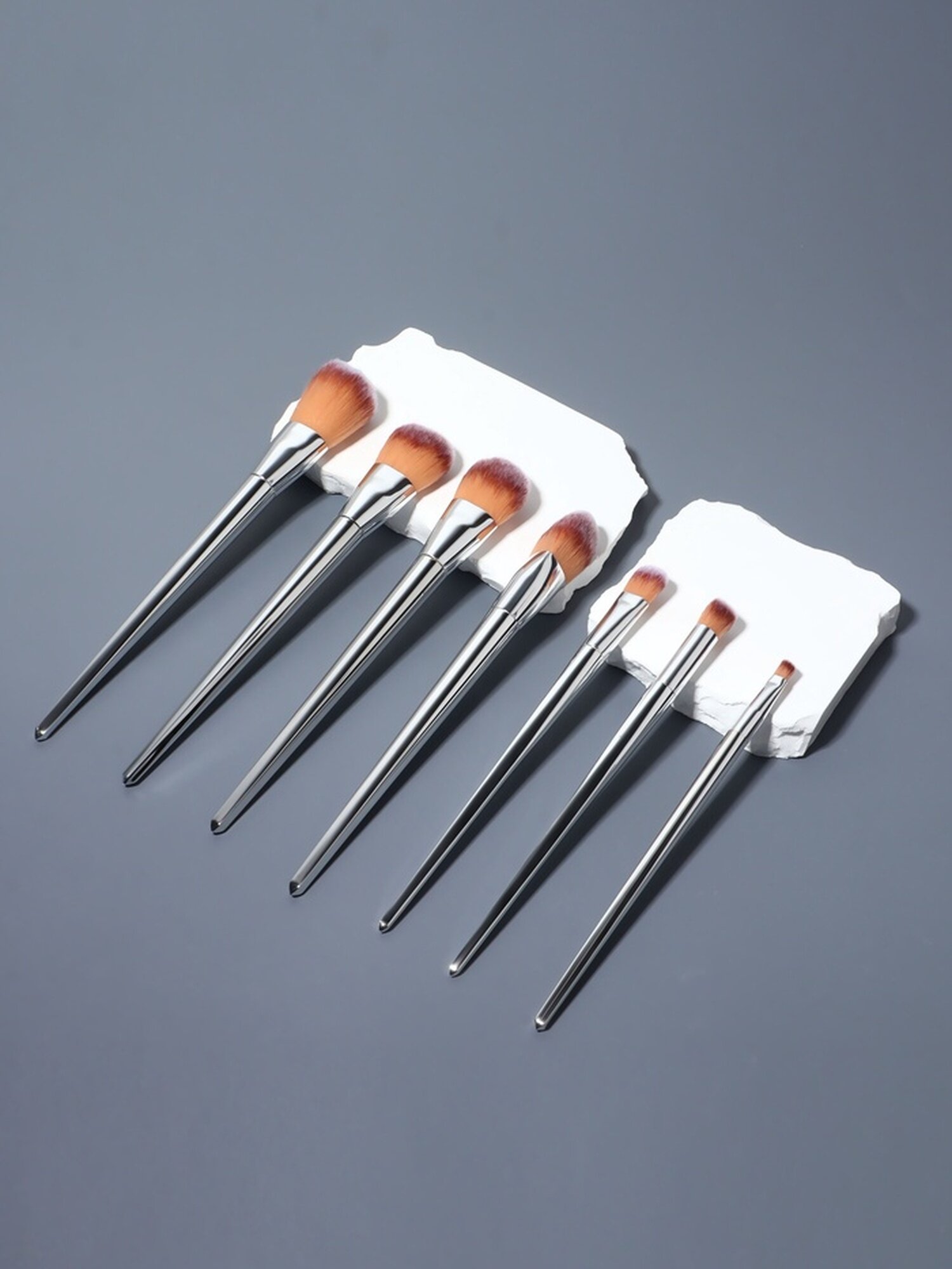 Набор кистей для макияжа, 7 предметов, 20(±1) см, серебристый