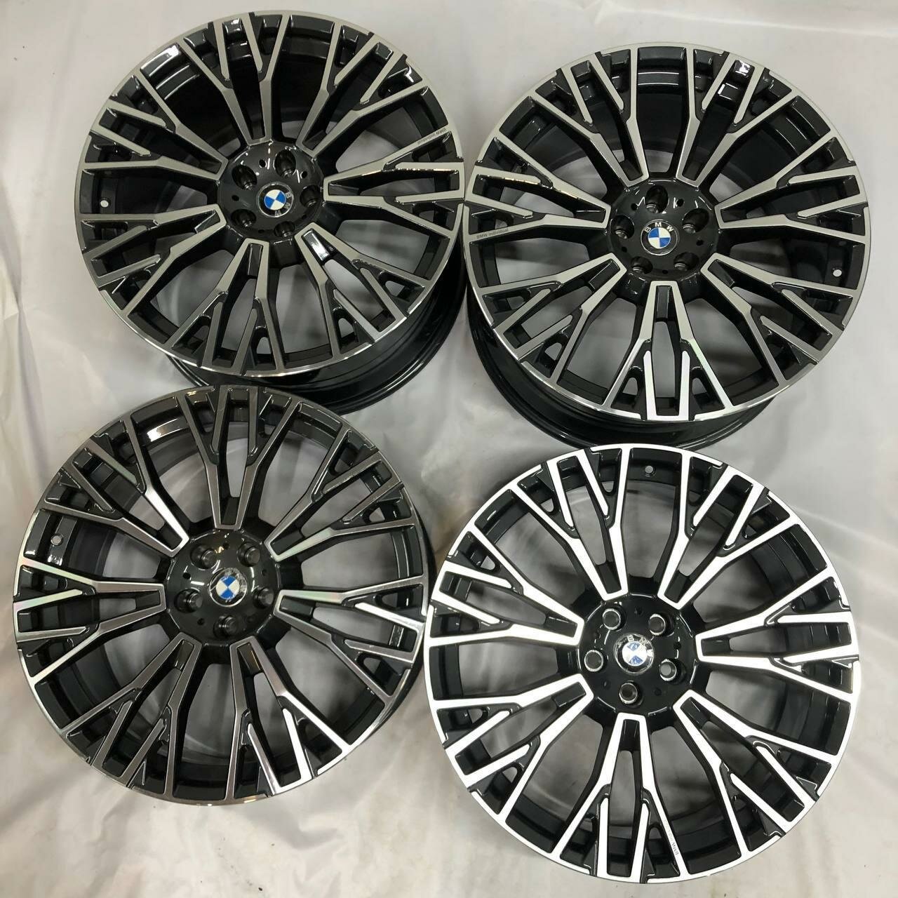 Диски колесные BMW 6883763, литые, оригинальный стиль, серебристые